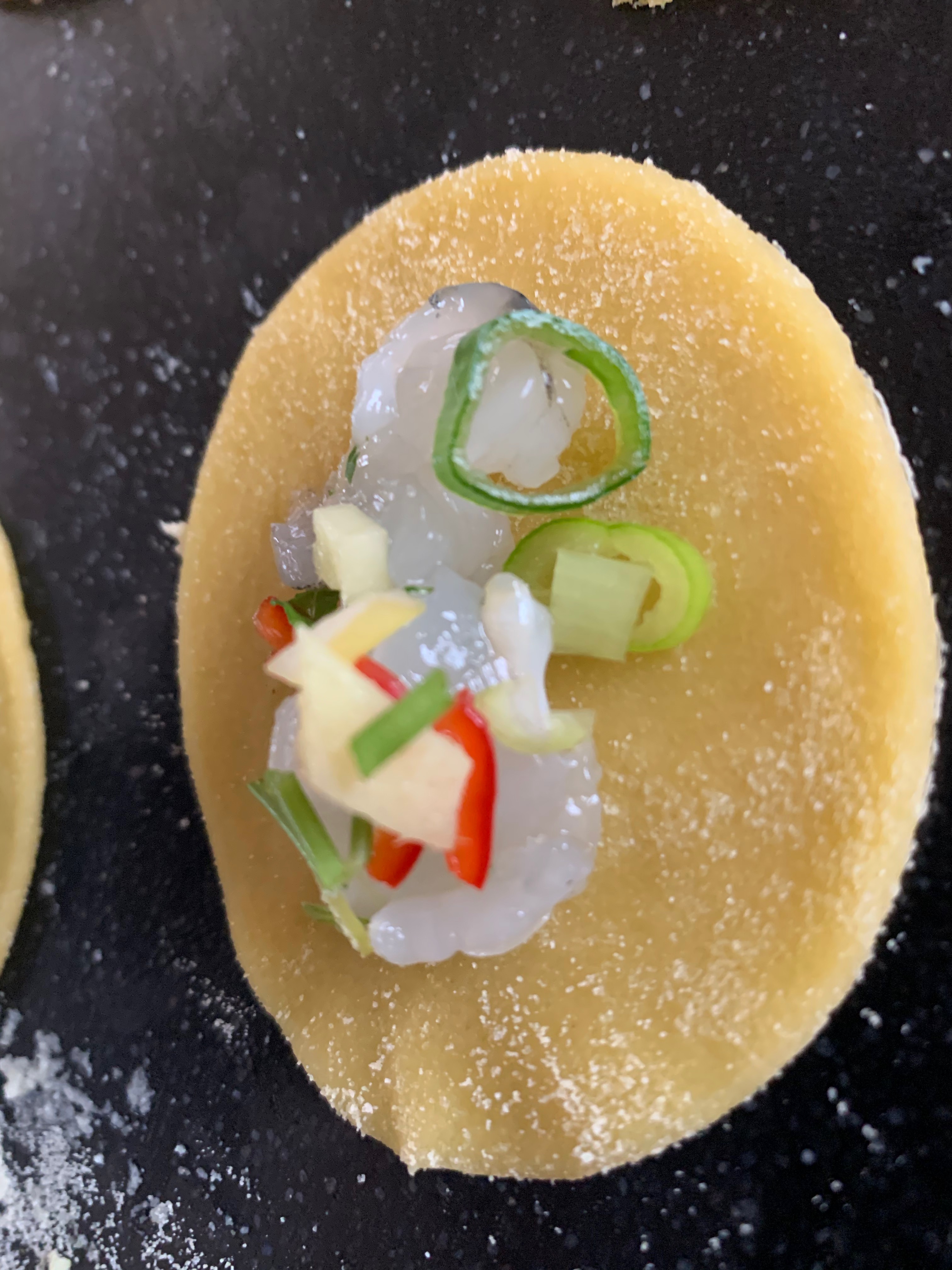 Ravioli met gamba vulling in kreeftensausje – Ann(a) in de keuken